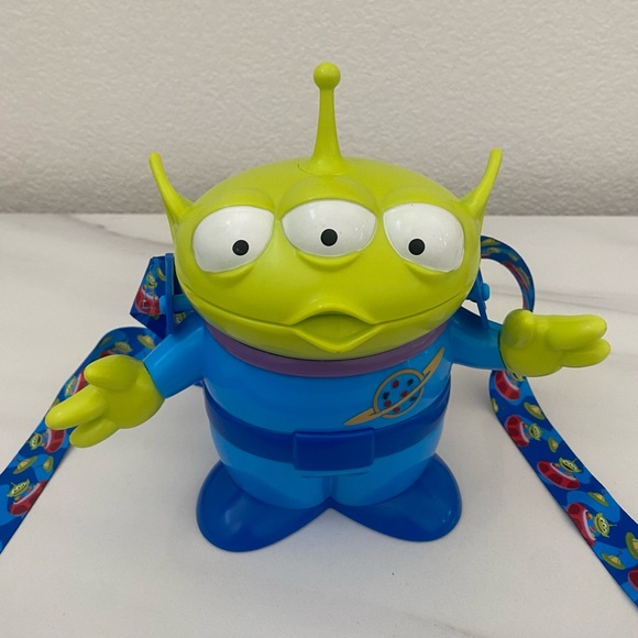 Disney | Other | Toy Story Alien Sipper Cup Pizza Planet Disneyland ...
